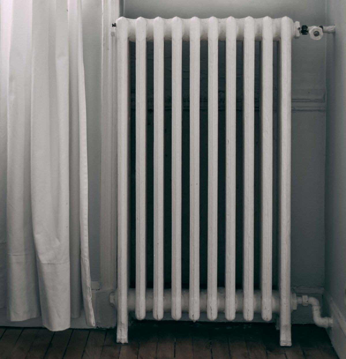 How to bleed a radiator – HeatELEC